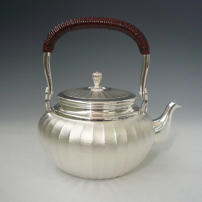 No.obg-kg001, silver teakettle, beautiful stripes pattern, about 1.1L ...