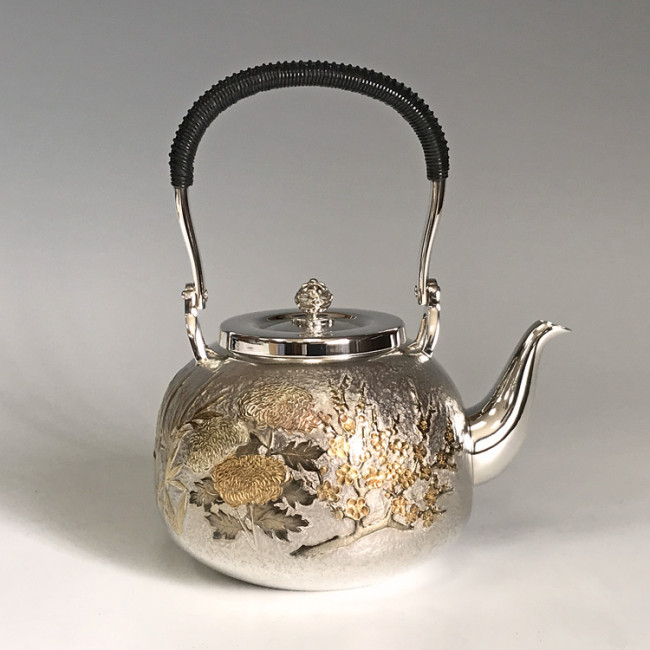 No.obg-n523, silver tea kettle, handcrafted repousse four plants of ...
